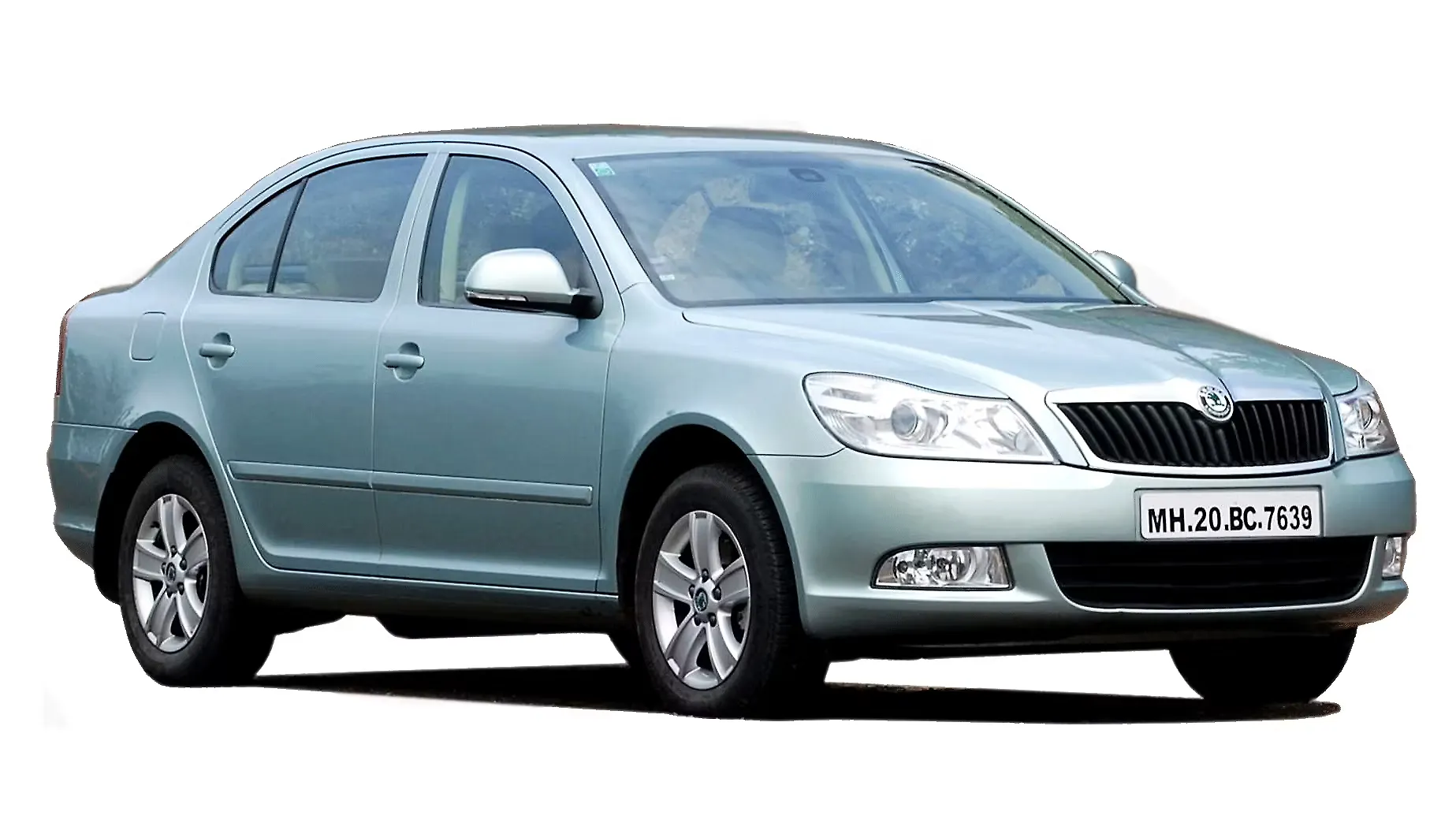 Skoda Laura Ambiente 2.0 TDI CR MT (Laura Top Model) On Road Price ...