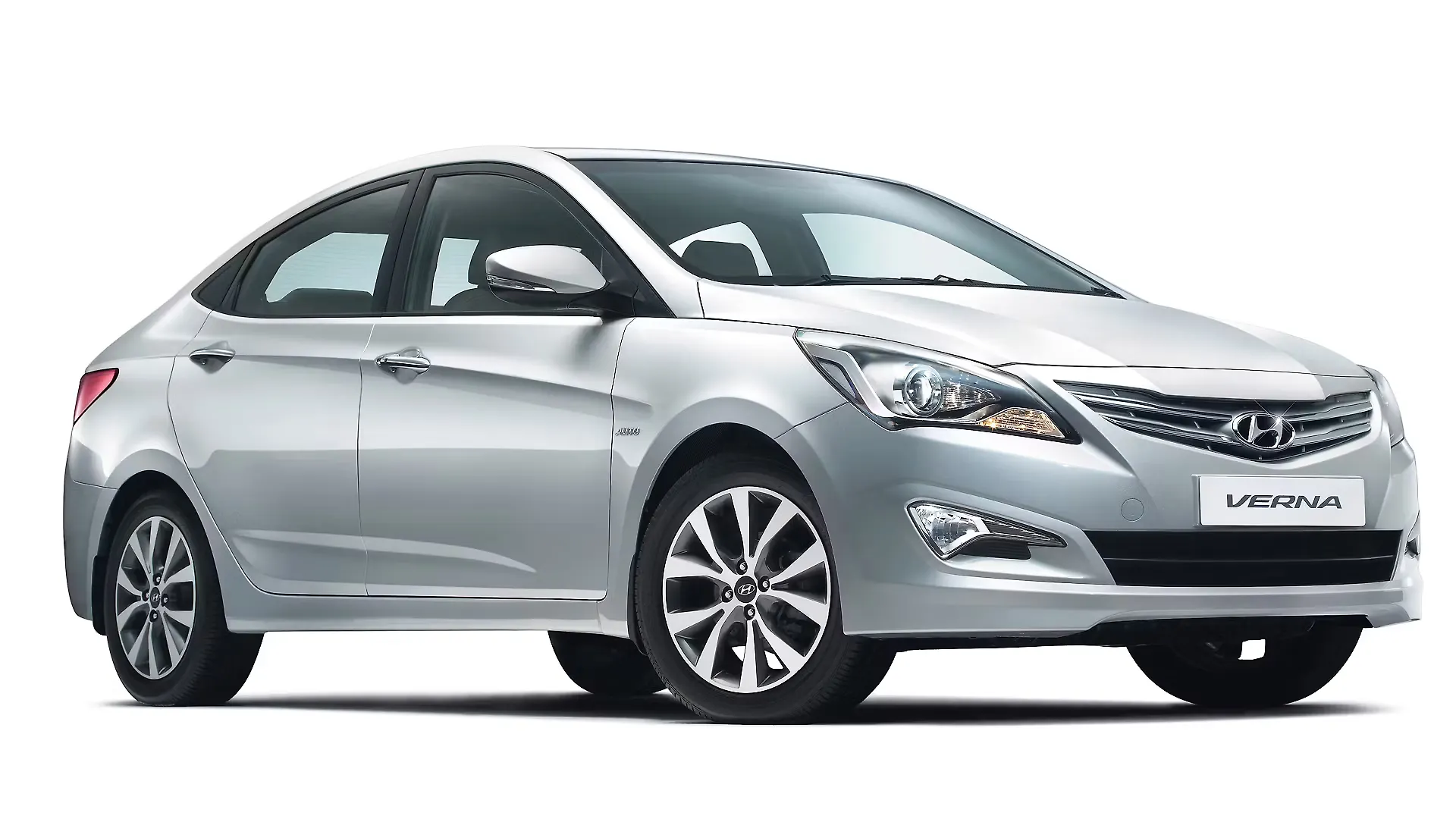 Hyundai Fluidic Verna 4S [2015-2016] 1.6 VTVT S (O) AT (Fluidic Verna ...