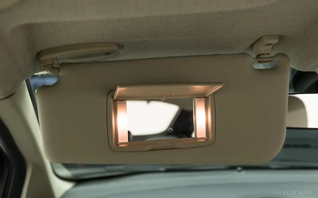 Fiat Linea - Interior | 52 Fiat Linea Images