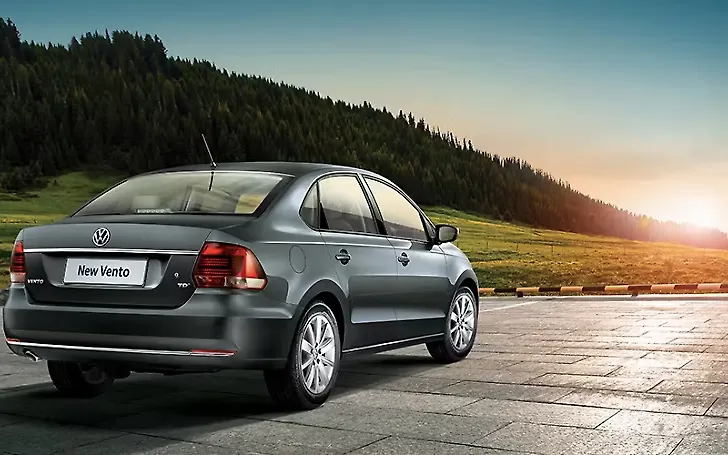 Volkswagen Vento [2015-2019] Images | Vento [2015-2019] Exterior, Road ...
