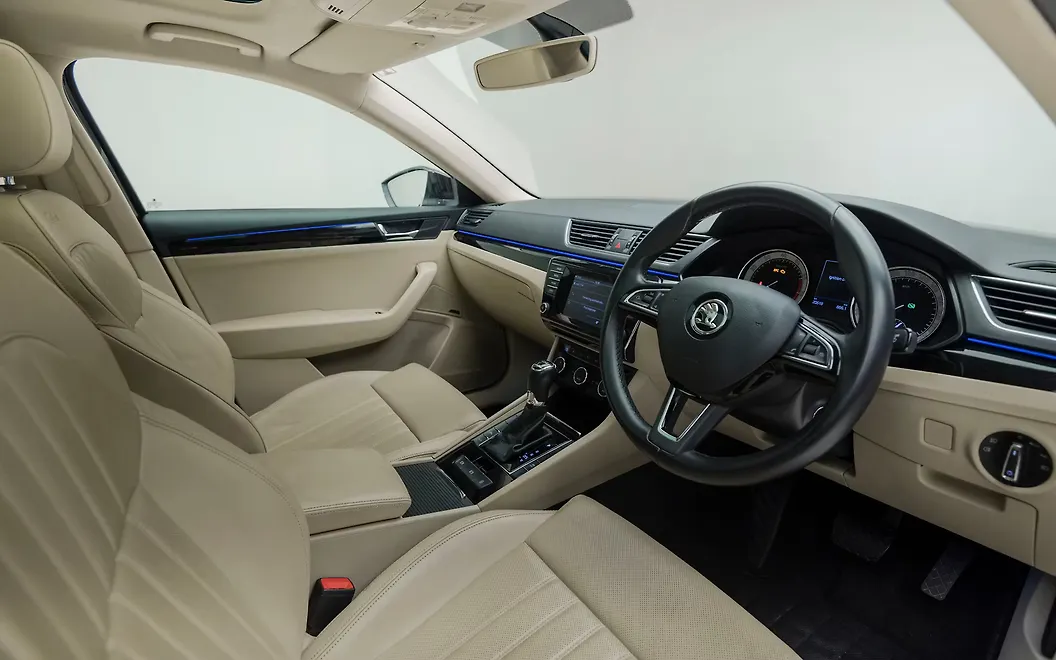 Skoda Superb [2016-2020] - Boot Space | 36 Skoda Superb [2016-2020] Images