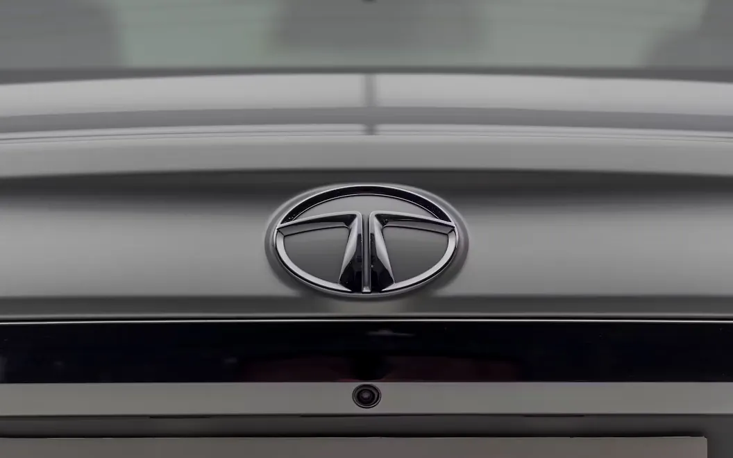 62 Tata Tigor [2017-2018] Images | Tigor [2017-2018] Exterior, Road ...