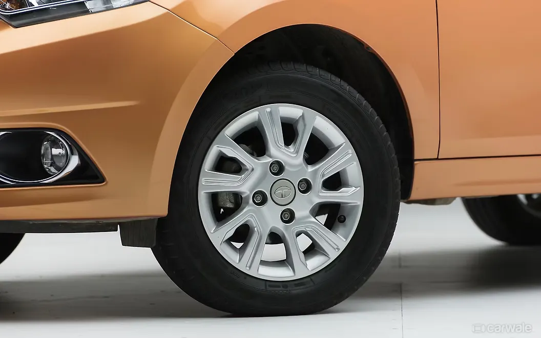Tata Tiago [2016-2020] Images | Tiago [2016-2020] Exterior, Road Test ...