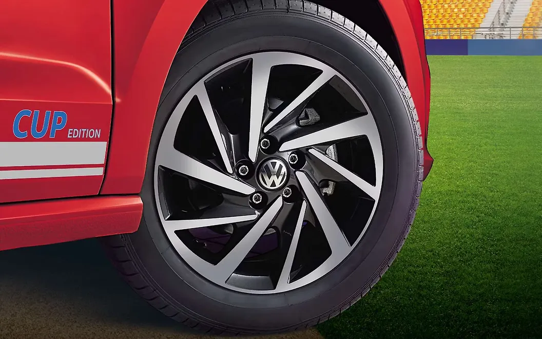 Volkswagen Polo [2016-2019] Images | Polo [2016-2019] Exterior, Road ...