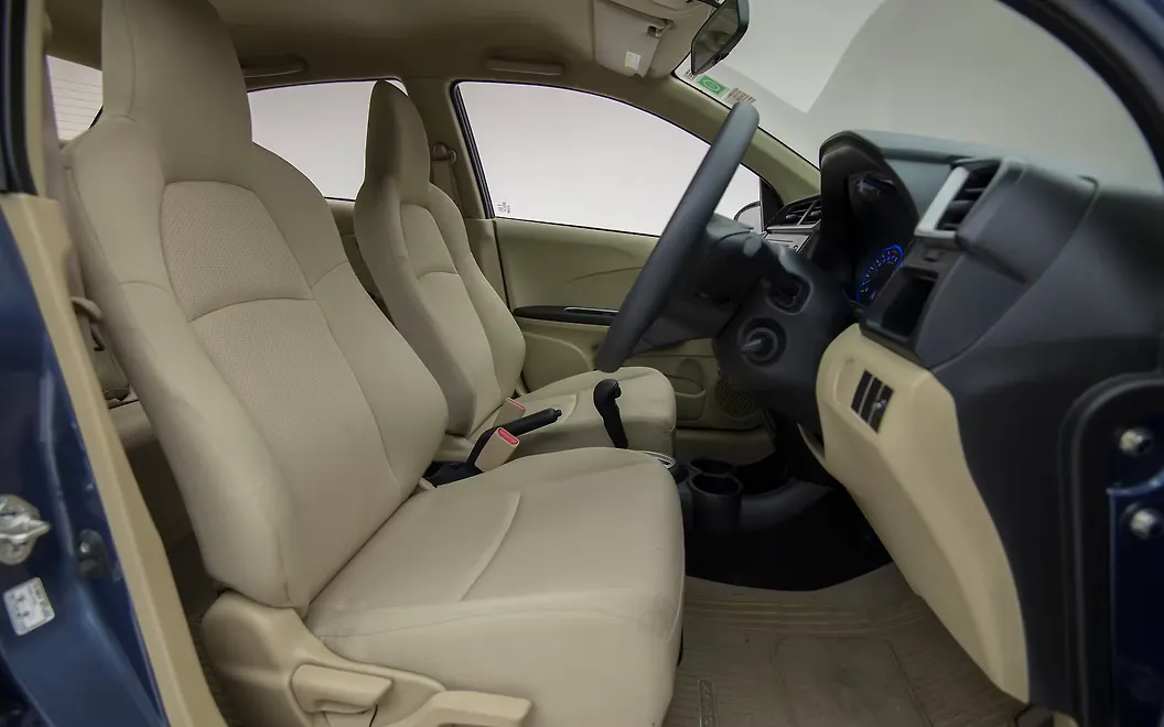 Honda Amaze [2016-2018] - Boot Space | 32 Honda Amaze [2016-2018] Images