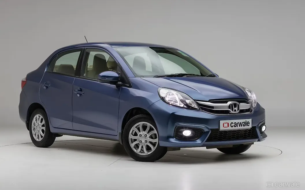 Honda Amaze [2016-2018] - Front Right View | 71 Honda Amaze [2016-2018 ...