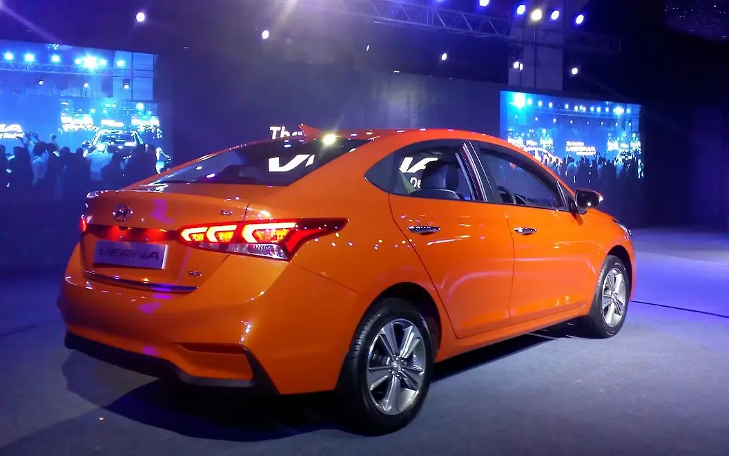 Hyundai Verna [2017-2020] Images | Verna [2017-2020] Exterior, Road ...