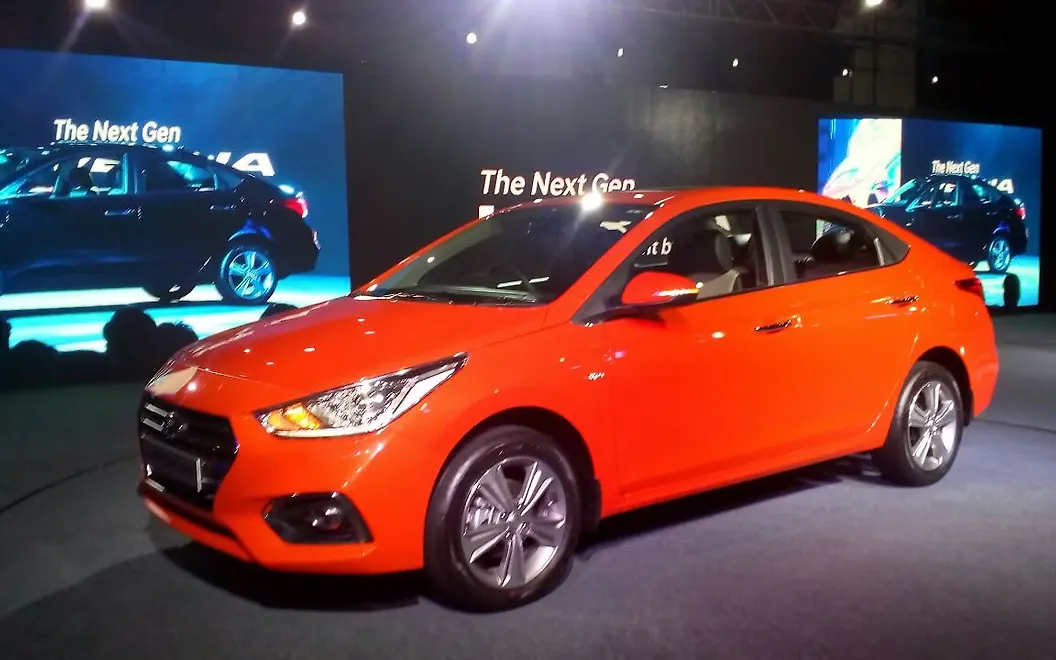 Hyundai Verna [2017-2020] Images | Verna [2017-2020] Exterior, Road ...