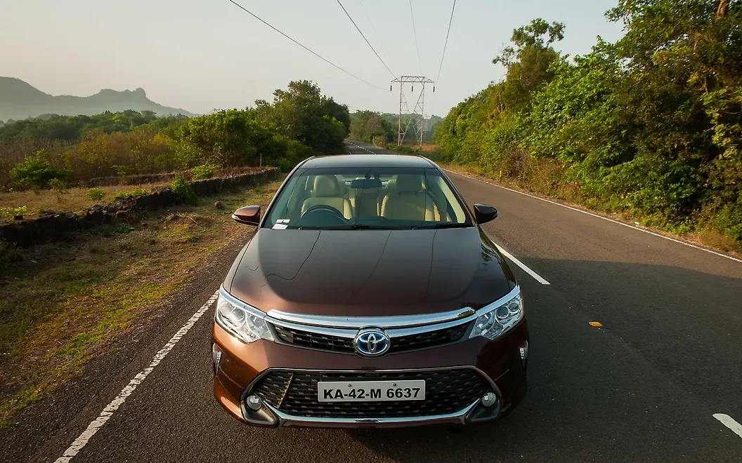 Toyota Camry [2015-2019] Images | Camry [2015-2019] Exterior, Road Test ...