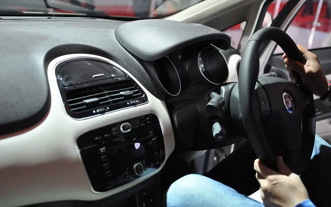 Fiat Linea - Interior | Fiat Linea Images