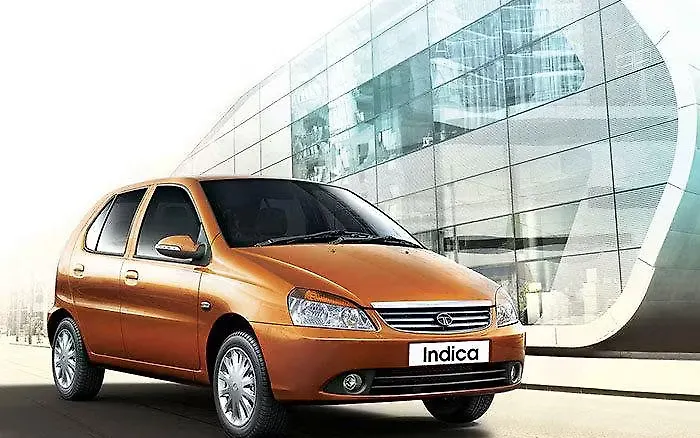 Tata Indica - Front Left View | Tata Indica Images