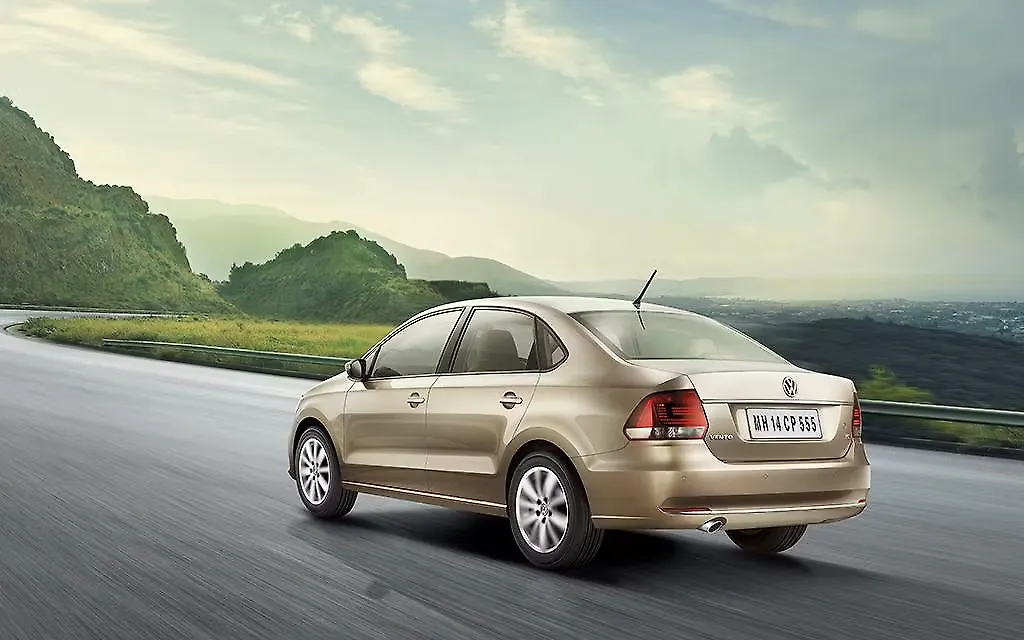 Volkswagen Vento [2015-2019] Images | Vento [2015-2019] Exterior, Road ...