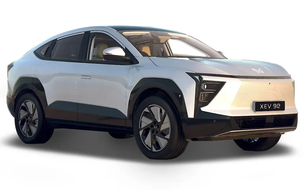 White XEV 9e | CarTrade