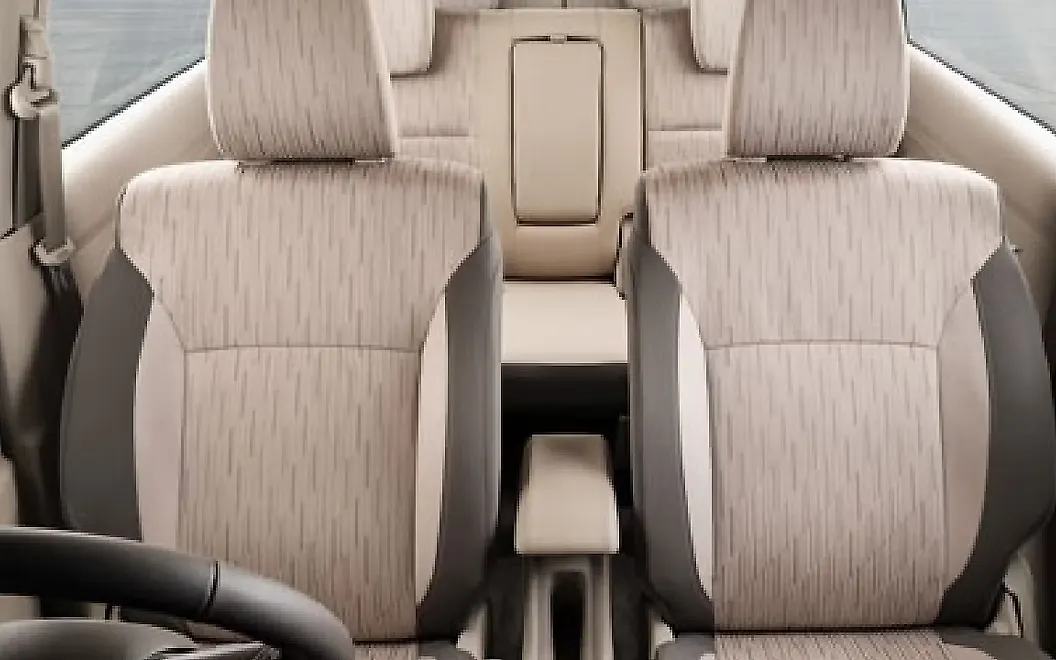 Toyota Rumion Images | Rumion Exterior, Road Test and Interior Photo ...