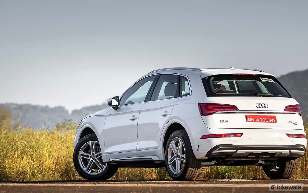 Audi Q5 - Rear Windscreen | 82 Audi Q5 Images