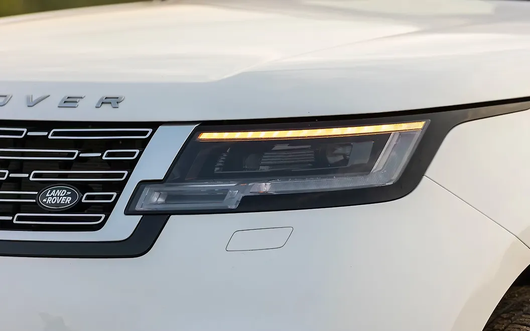 Land Rover Range Rover - Rear Left View | Land Rover Range Rover Images