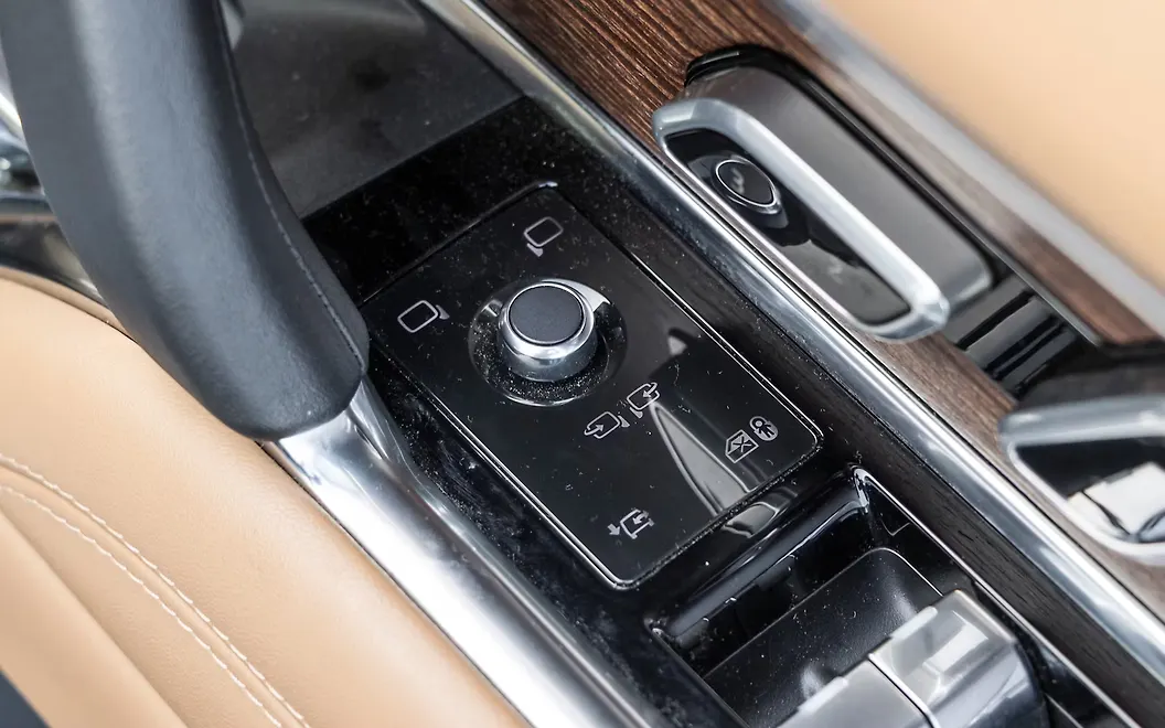 Land Rover Range Rover - Dashbaord Display | Land Rover Range Rover Images