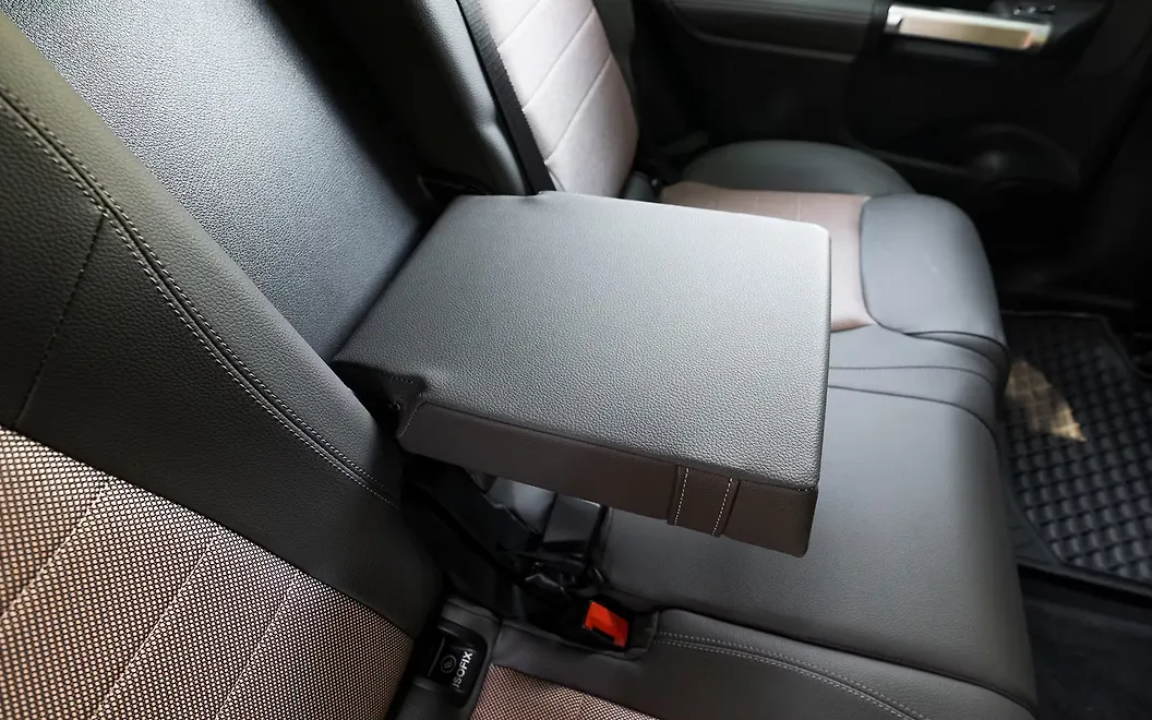 Mercedes-Benz EQB - Third Row Seats | Mercedes-Benz EQB Images