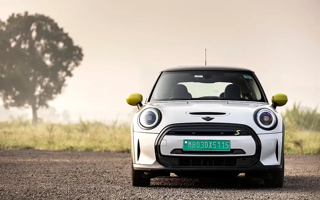 MINI Cooper SE Images | Cooper SE Exterior, Road Test and Interior ...