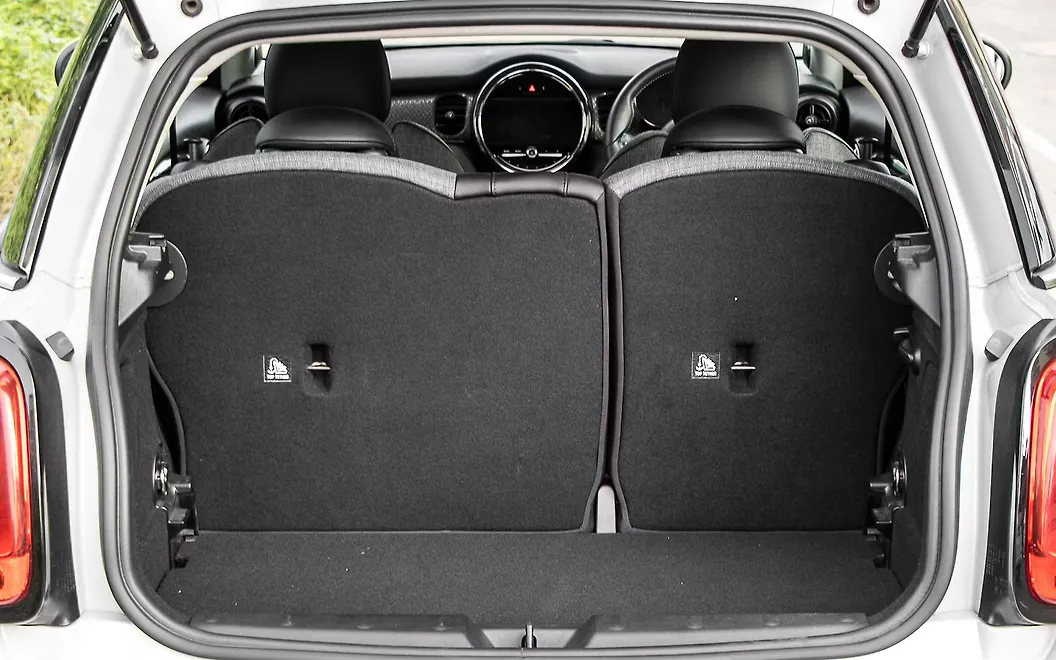 MINI Cooper SE Images | Cooper SE Exterior, Road Test and Interior ...