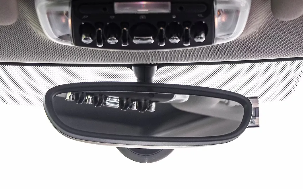 MINI Cooper SE Images | Cooper SE Exterior, Road Test and Interior ...