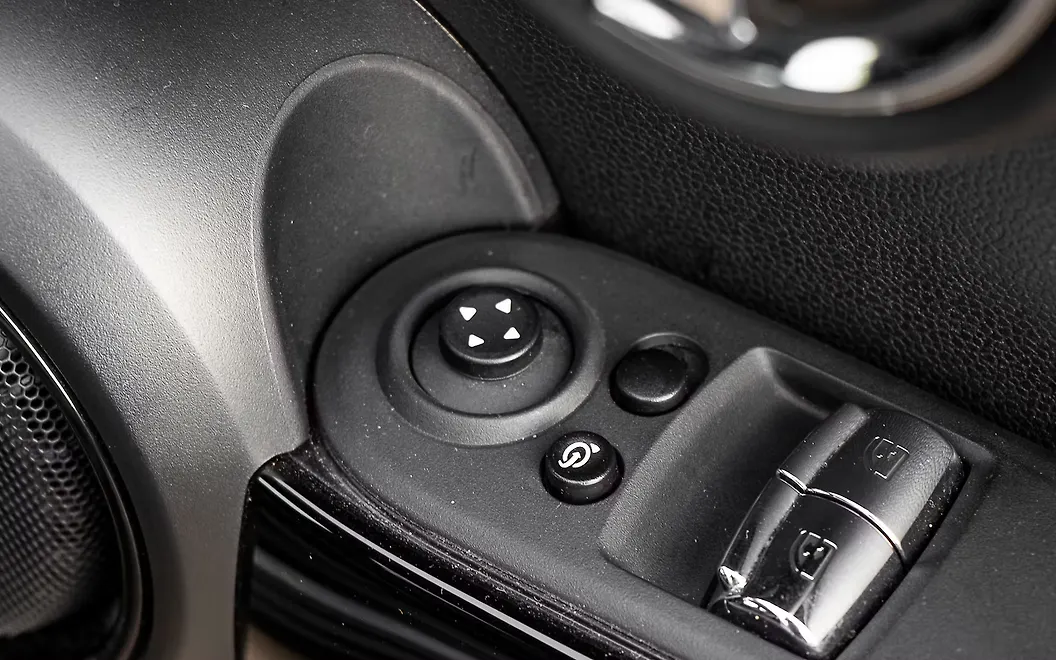 MINI Cooper SE Interior Images: Cooper SE Interior Photo Gallery