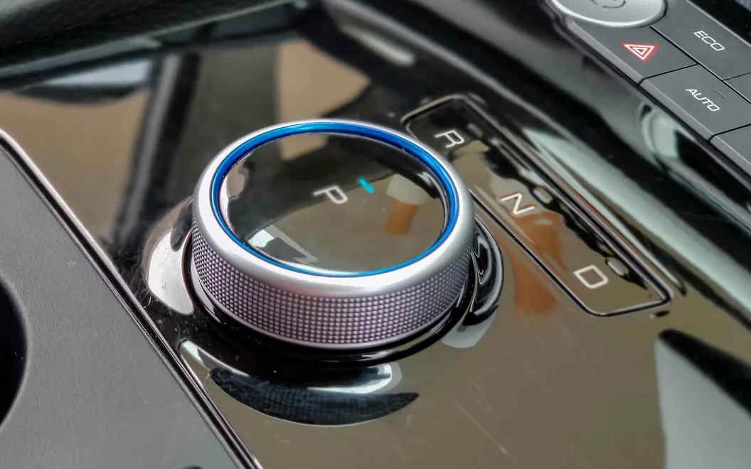 Toyota Innova Crysta [2020-2023] - Gear Selector Dial | Toyota Innova ...