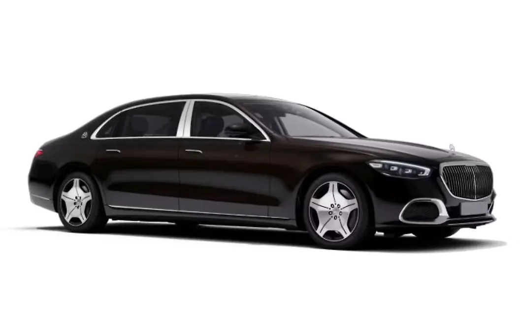Mercedes-Benz Maybach S-Class Images | Maybach S-Class Exterior, Road ...