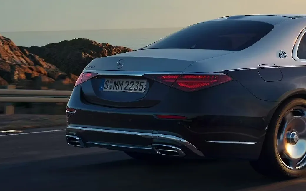 Mercedes-Benz Maybach S-Class - Right Rear View | Mercedes-Benz Maybach ...