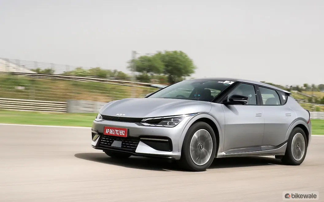 106 Kia EV6 Images | EV6 Exterior, Road Test and Interior Photo Gallery