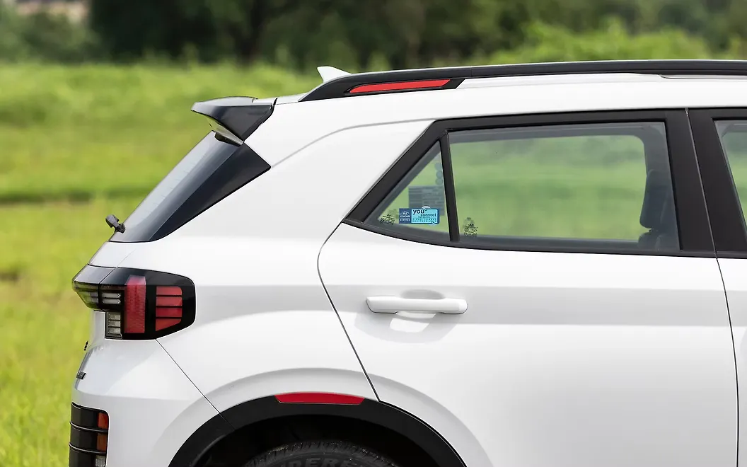 90 Hyundai Venue N Line Images | Venue N Line Exterior, Road Test and ...