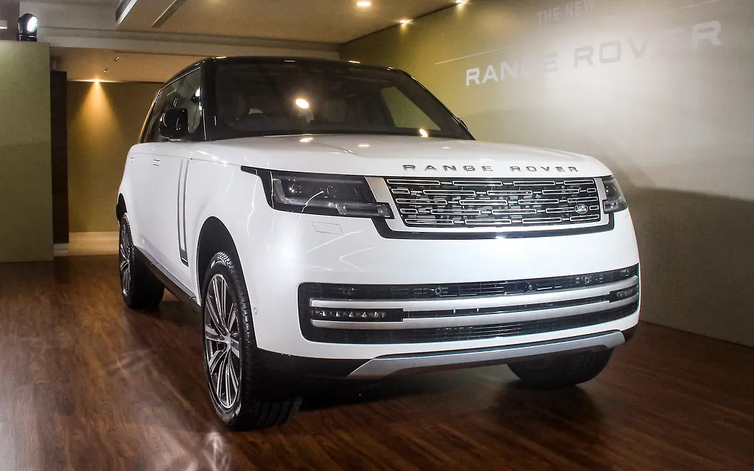 Land Rover Range Rover - Back View | 38 Land Rover Range Rover Images