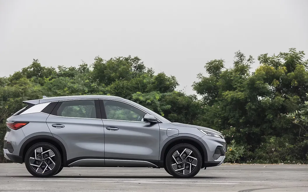 BYD Atto 3 Images | Atto 3 Exterior, Road Test and Interior Photo Gallery
