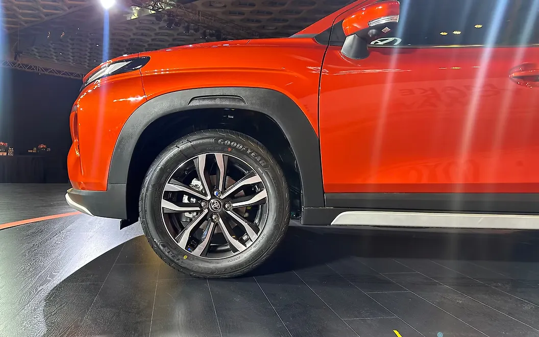 Toyota Urban Cruiser Taisor Images | Urban Cruiser Taisor Exterior ...