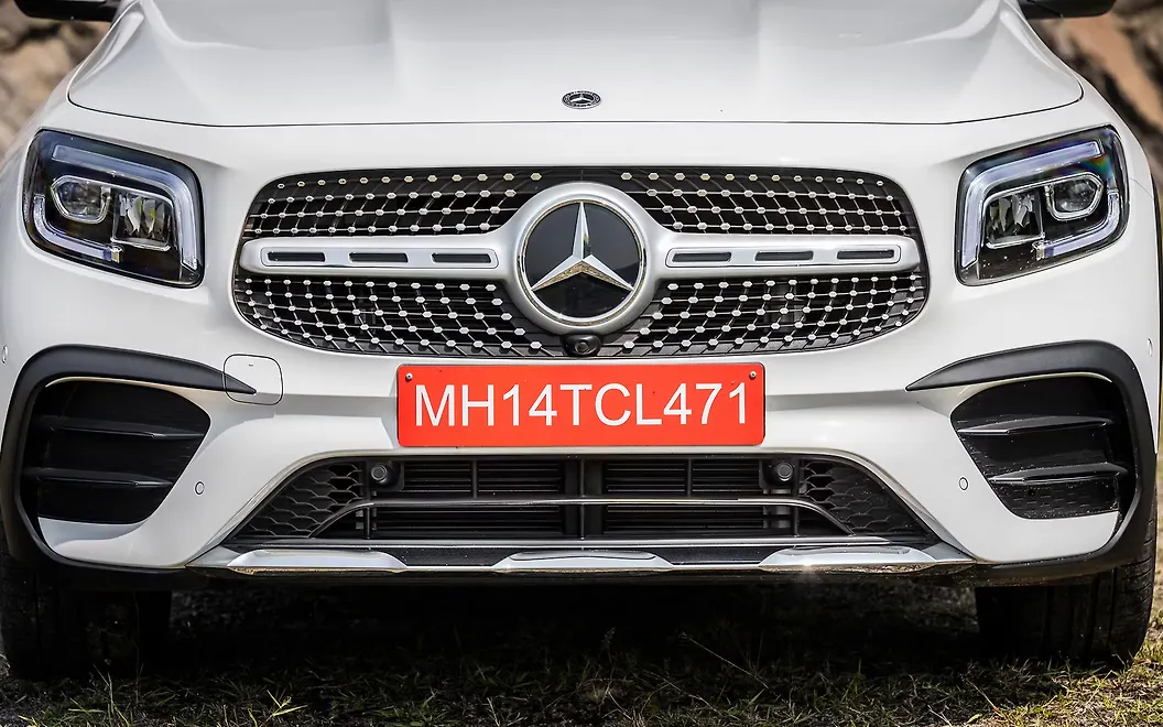 Mercedes-Benz GLB Images | GLB Exterior, Road Test and Interior Photo ...