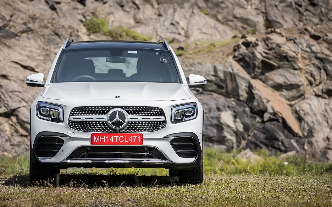 Mercedes-Benz GLB Images | GLB Exterior, Road Test and Interior Photo ...