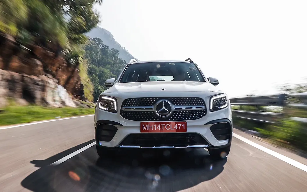 Mercedes-Benz GLB Images | GLB Exterior, Road Test and Interior Photo ...
