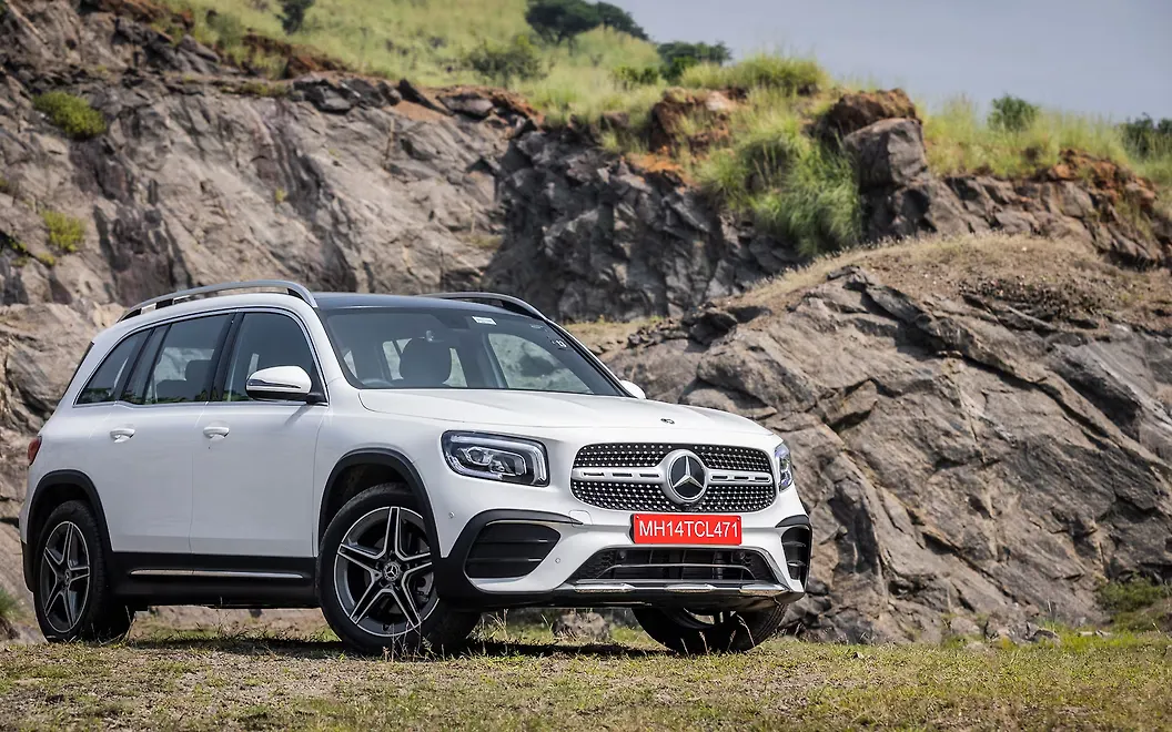 Mercedes-Benz GLB Images | GLB Exterior, Road Test and Interior Photo ...
