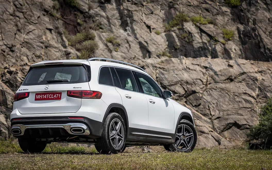 Mercedes-Benz GLB Images | GLB Exterior, Road Test and Interior Photo ...