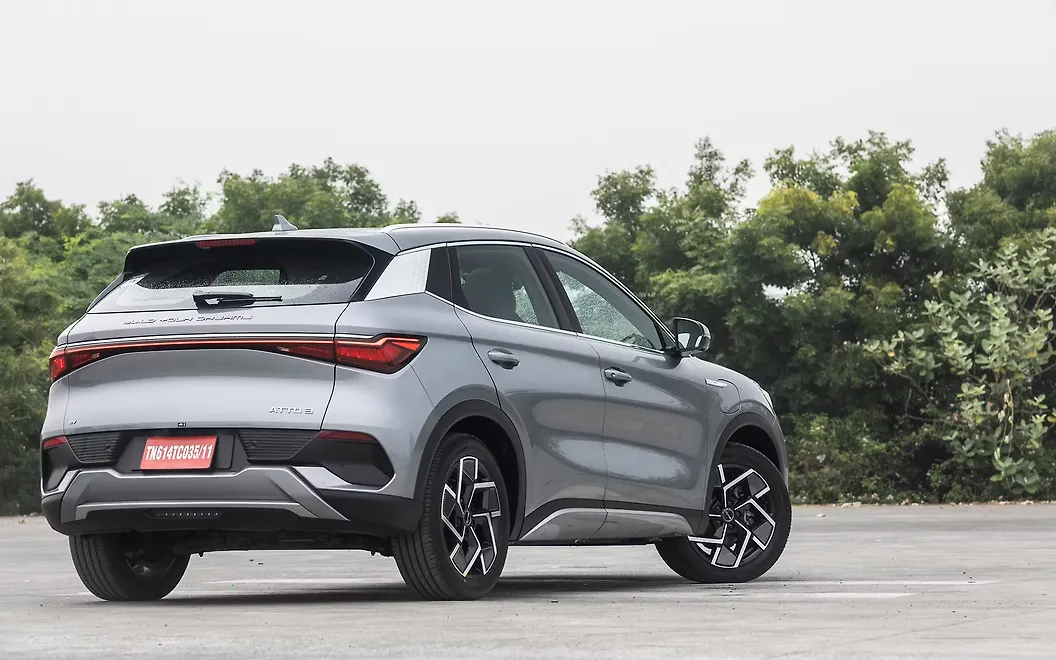 BYD Atto 3 Images | Atto 3 Exterior, Road Test and Interior Photo Gallery