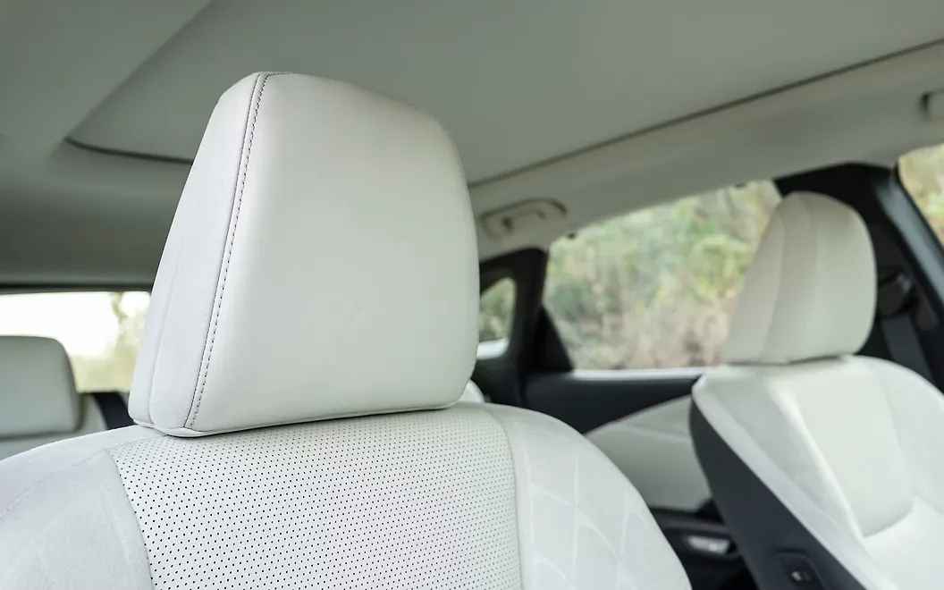 Lexus RX - Front Seat Headrest | Lexus RX Images