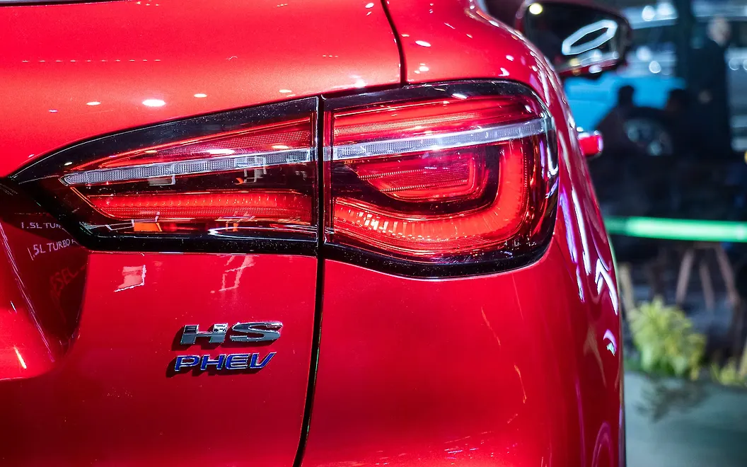 MG eHS - Rear View | MG eHS Images