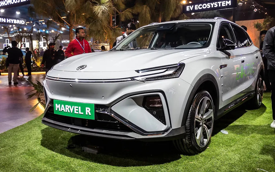 MG Marvel R Images | Marvel R Exterior, Road Test and Interior Photo ...