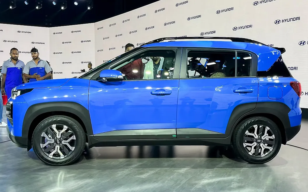 Hyundai Exter Images | Exter Exterior, Road Test and Interior Photo Gallery