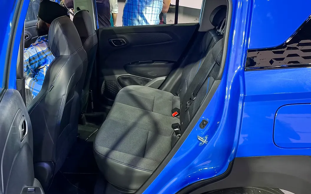 Hyundai Exter Images | Exter Exterior, Road Test and Interior Photo Gallery