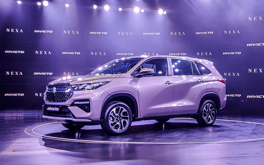 Maruti Suzuki Invicto - Front Left View | Maruti Suzuki Invicto Images