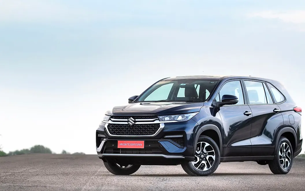 Maruti Suzuki Invicto - Side Rear View | Maruti Suzuki Invicto Images