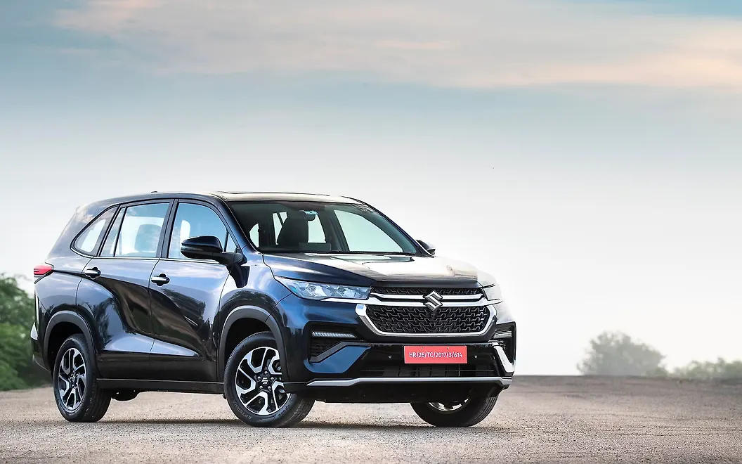 Maruti Suzuki Invicto - Front Right View | Maruti Suzuki Invicto Images