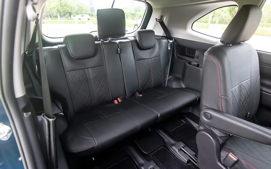 Maruti Suzuki Invicto Interior Images: Invicto Interior Photo Gallery