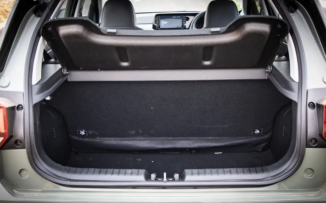 Hyundai Exter - Right Rear View | Hyundai Exter Images